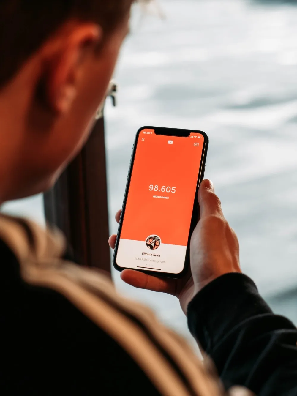 Connecting Contingent Healthcare Workers through Mobile Access - Arrk Group